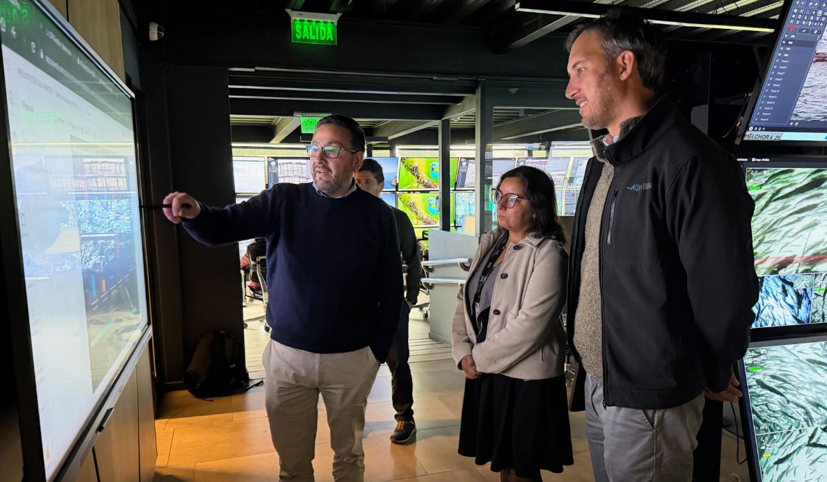 Alianza Yelcho recorre sala remota de Australis que opera 18 centros de ...